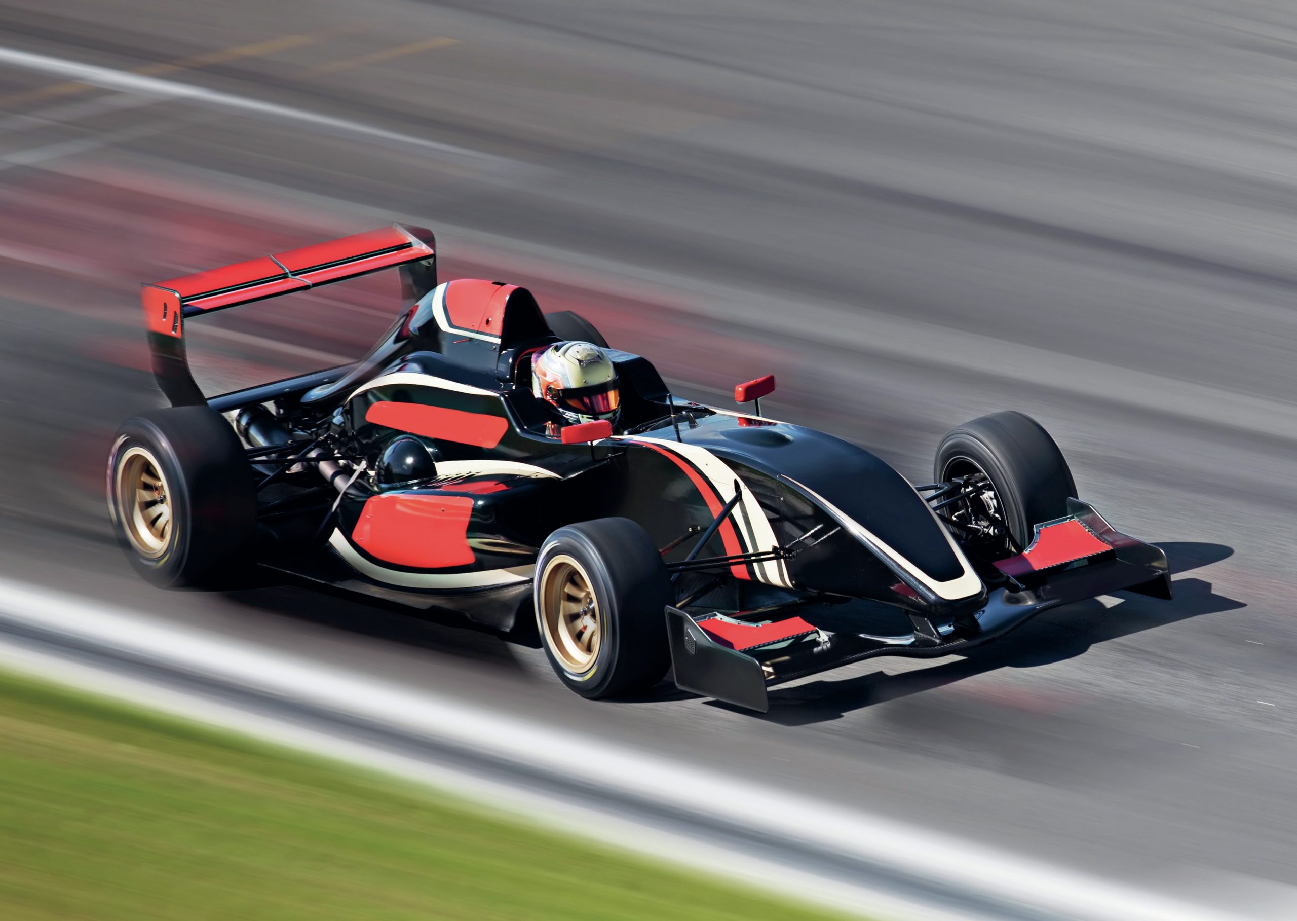 Manipulating downforce in Formula 1 - Hodder Education Magazines